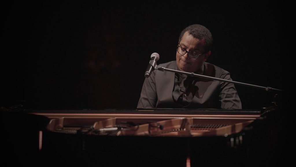 Gregory Charles | Musicien chanteur animateur